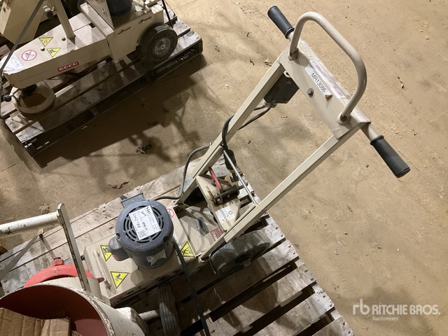 2013 Edco TS8-75L Electric Walk-Behind Floor Scraper | Ritchie Bros ...