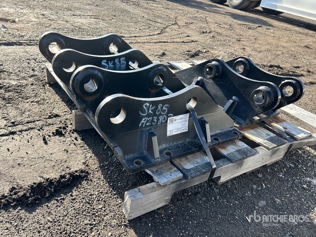 2023 Sandvik SK85CS Mounting Bracket | Ritchie Bros. Auctioneers