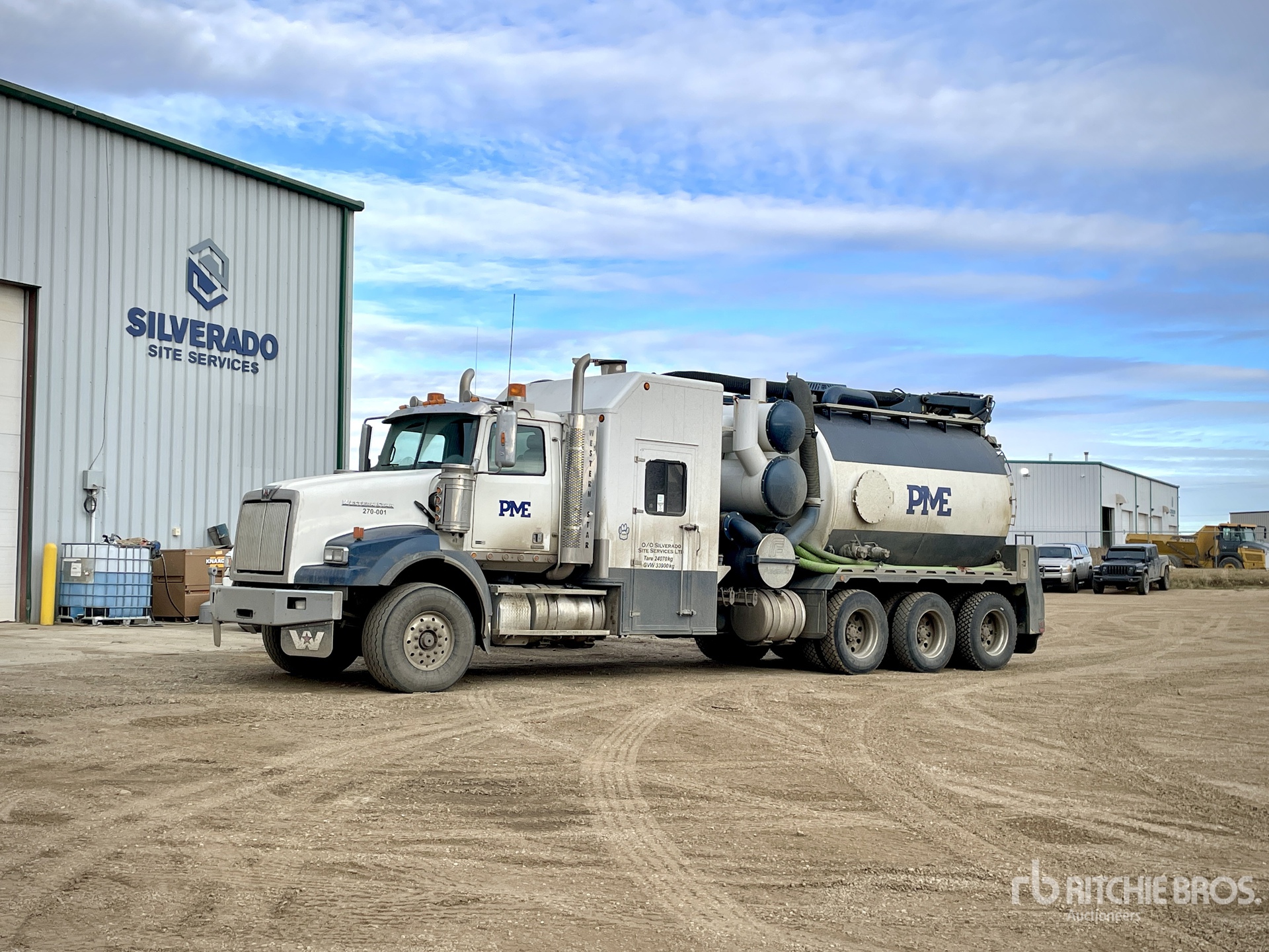 2013 Foremost on 2013 Western Star 4900SA 8x6 Vacuum Excavator Truck ...