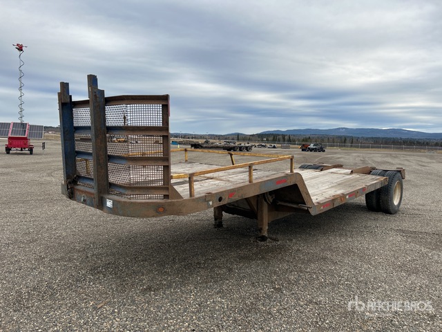 1977 Ubilt 25 ft S/A Single Drop Step Deck Trailer | Ritchie Bros ...