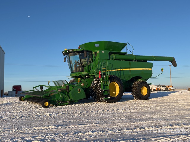 2015 John Deere S680 Combine Harvester | Ritchie Bros. Auctioneers