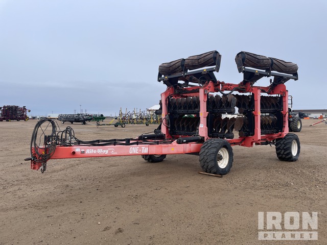 2014 Riteway One-32 32 ft High-Speed Disc | Ritchie Bros. Auctioneers