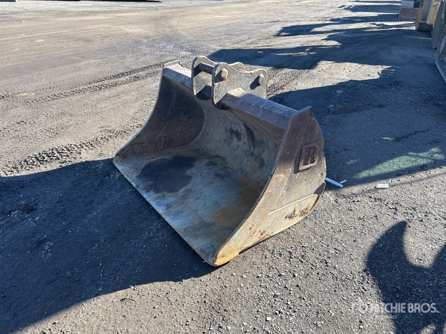 Rivard 52 in Q/C Cleanup Excavator Bucket - Fits Yanmar Sv100 | Ritchie ...