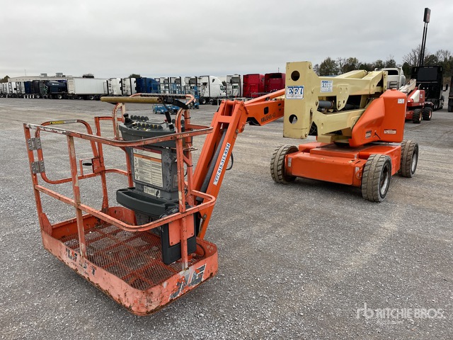 2001 JLG E450AJ 2WD Electric Articulating Boom Lift | Ritchie Bros ...