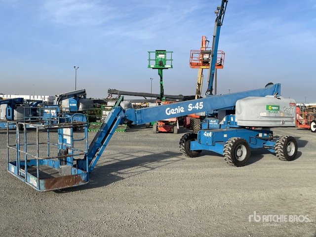 2015 Genie S45 4WD Diesel Telescopic Boom Lift | Ritchie Bros. Auctioneers