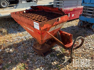 Bobcat HS8 Spreader Attachemnt in Burgettstown, Pennsylvania, United ...