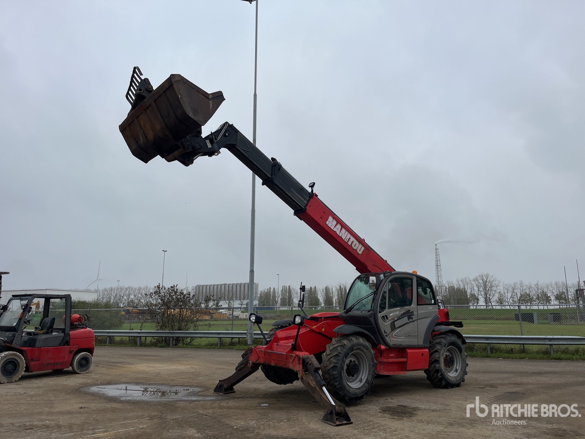 2015 Manitou MT1440 Telehandler | Ritchie Bros. Auctioneers