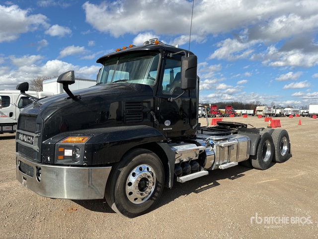 2020 Mack AN64T 6x4 Cabeza Tractora Cabina Corta | Ritchie Bros ...