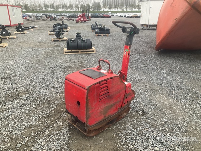 2017 Bomag BPR55/65D Vibratory Plate Compactor | Ritchie Bros. Auctioneers