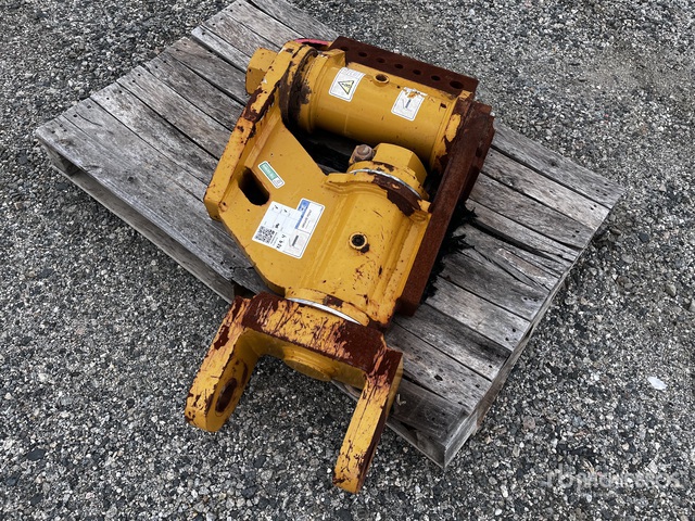 Pull Scraper Hitch - Fits K-TEC 1233 | Ritchie Bros. Auctioneers