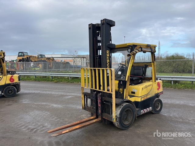 2014 Hyster H3.0FT 2490 kg Pneumatic Tire Forklift | Ritchie Bros ...