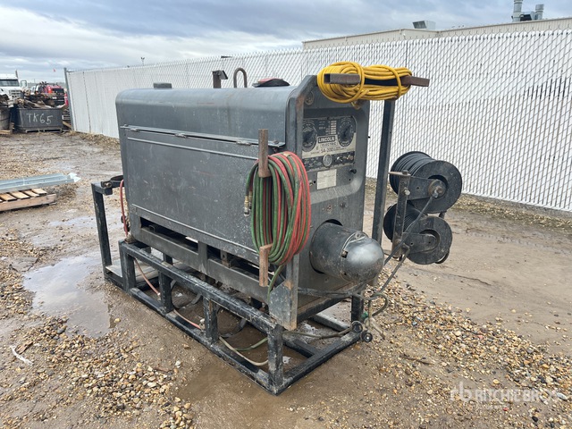 Lincoln Electric SA-200 200 A Skid-Mounted Stick を見 Welder - Fueled ...
