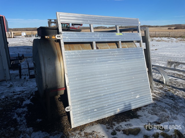 75 in x 77 in Aluminum Stock Trailer Door | Ritchie Bros. Auctioneers