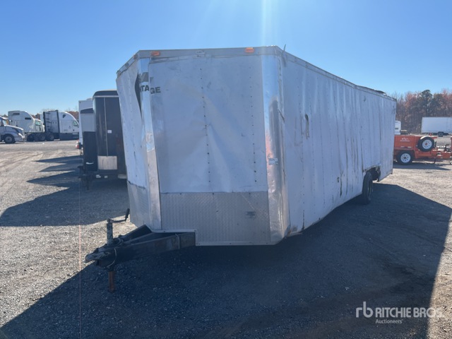 1999 Vintage W82 26 ft T/A Remolque Cerrado (Inoperable) | Ritchie Bros ...