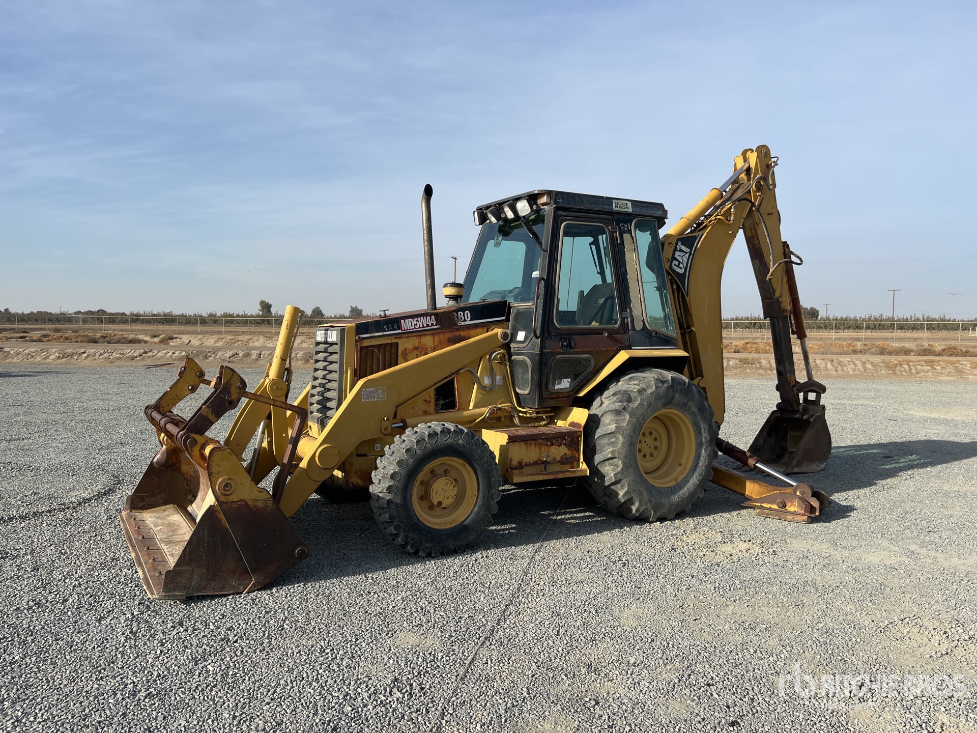 1993 Cat 416B 4x4 Retroexcavadora | Ritchie Bros. Auctioneers