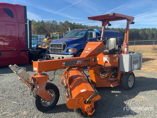 2019 Broce BW260 Self-Propelled Broom | Ritchie Bros. Auctioneers