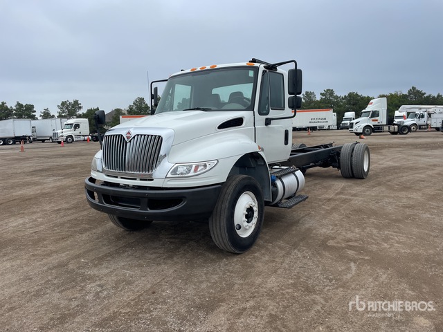 2019 International 4300 4x2 Cab and Chassis | Ritchie Bros. Auctioneers
