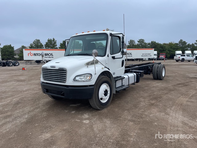 2014 Freightliner M2 106 4x2 Cab and Chassis | Ritchie Bros. Auctioneers