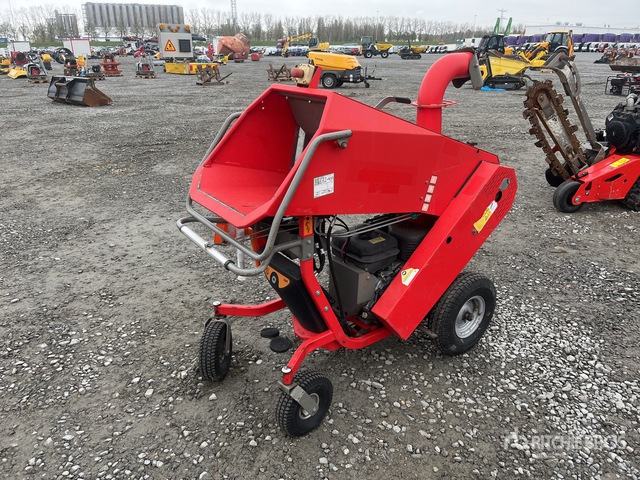 2017 Eliet Prof5ZR Wood Chipper | Ritchie Bros. Auctioneers