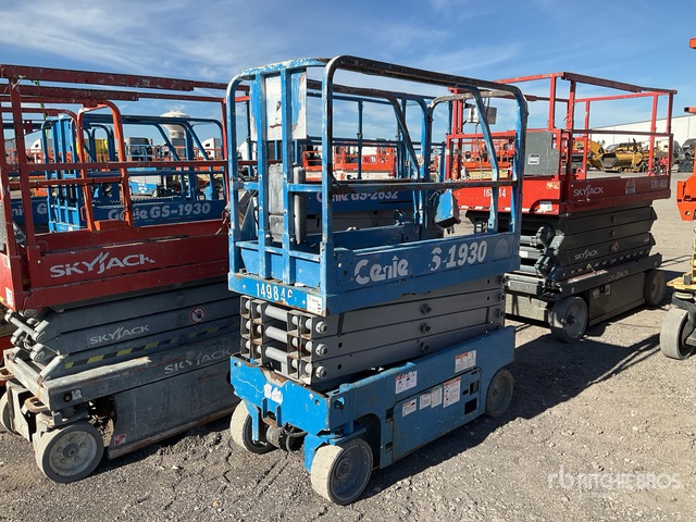 2016 Genie GS-1930 Electric Scissor Lift | Ritchie Bros. Auctioneers