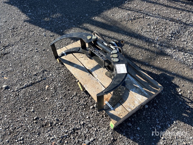 Techno 30 In Log Grapple | Ritchie Bros. Auctioneers