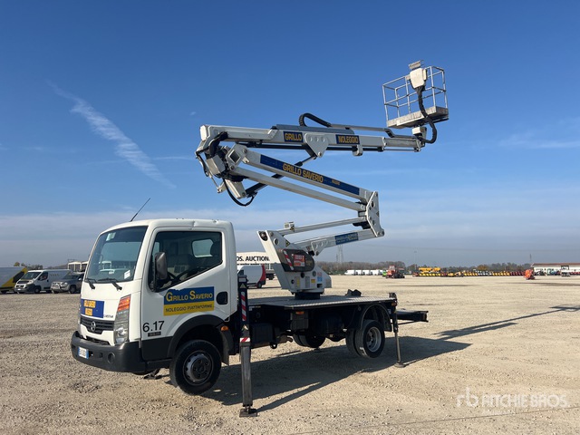 2009 CMC KTX200 20 m on 2009 Nissan Cabstar 35.11 Bucket Truck ...