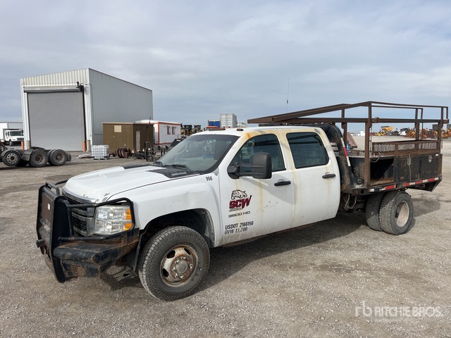 2014 Chevrolet SILVERADO 3500 4x4 Crew Cab Flatbed Truck (Inoperable ...