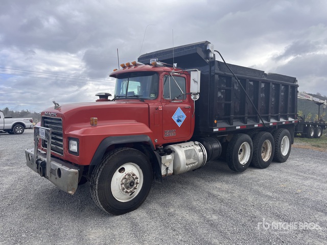 1998 Mack RD688S 8x4 Tri/A Dump Truck | Ritchie Bros. Auctioneers