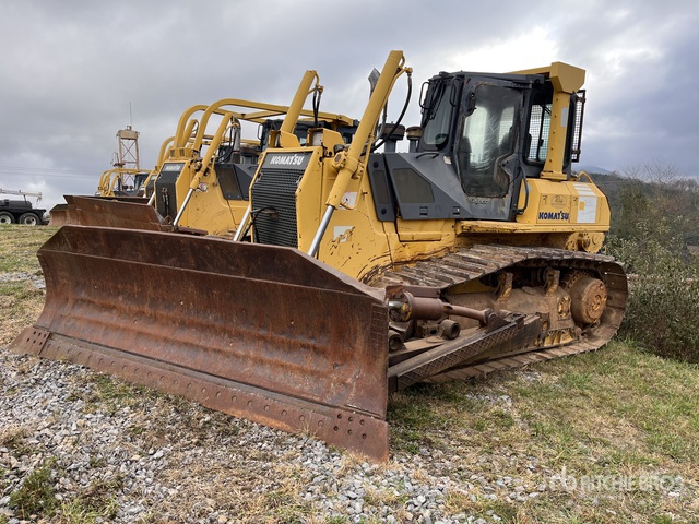 2003 Komatsu D65EX-15 Crawler Dozer | Ritchie Bros. Auctioneers