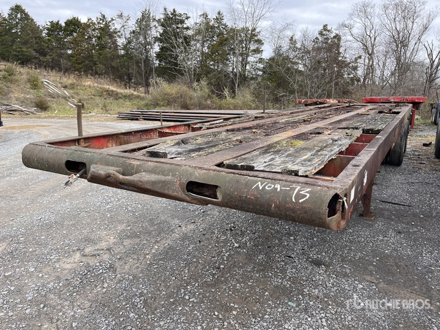 1974 Dickerson 32 ft T/A Flatbed Oilfield Trailer | Ritchie Bros. Auctioneers