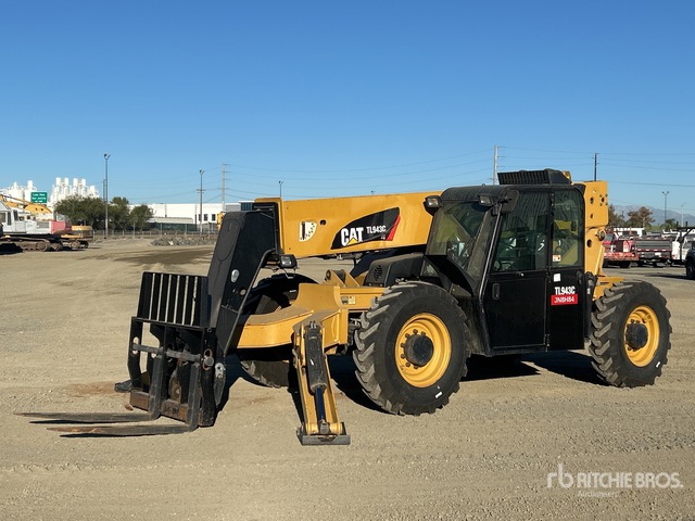 2015 Cat TL943C Telehandler | Ritchie Bros. Auctioneers