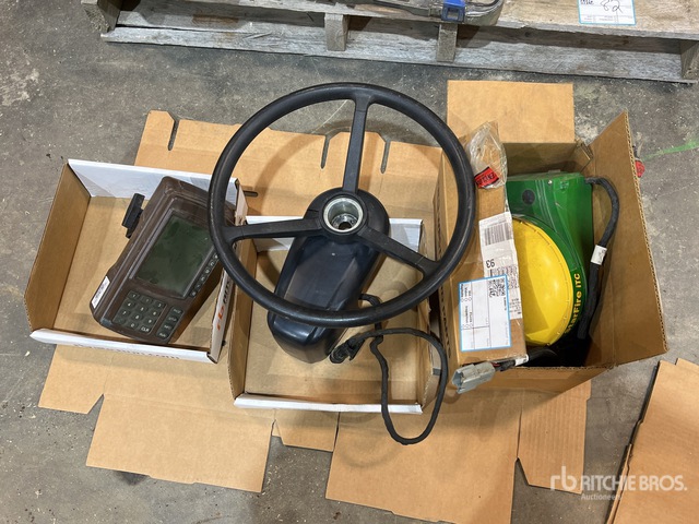 John Deere Autotrac Universal 200 Auto Steer System | Ritchie Bros ...