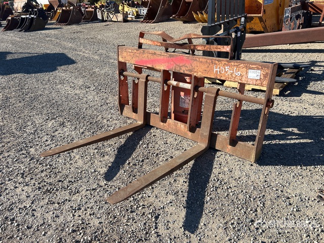 48 in Q/C Telehandler Forks - Fits Skytrak | Ritchie Bros. Auctioneers