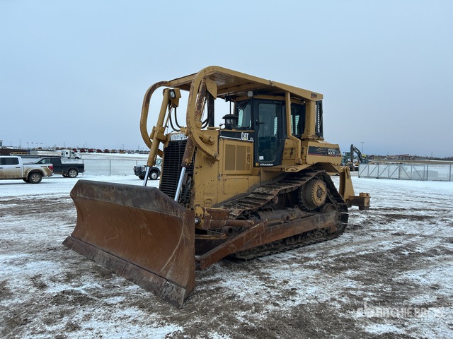 2001 Cat D7R XR Crawler Dozer | Ritchie Bros. Auctioneers