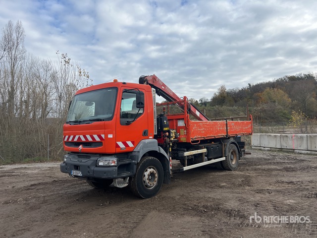 Fassi F110 5280 kg Articulated Boom on 2006 Renault Kerax 320dCi 4x2 Camion Benne Avec Grue Dump ...