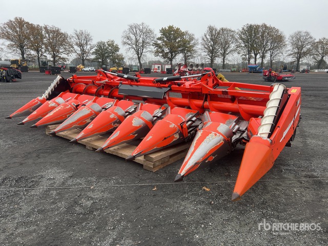 2007 Kemper Cornstar 208 Combine Header | Ritchie Bros. Auctioneers
