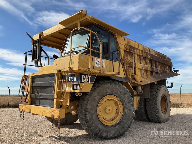 1998 Cat 773D Off-Highway Rigid Water Truck | Ritchie Bros. Auctioneers