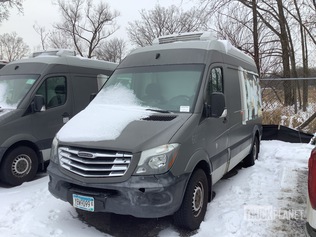 2015 Freightliner Sprinter 2500 4x2 Cargo Van in Plymouth, Minnesota ...