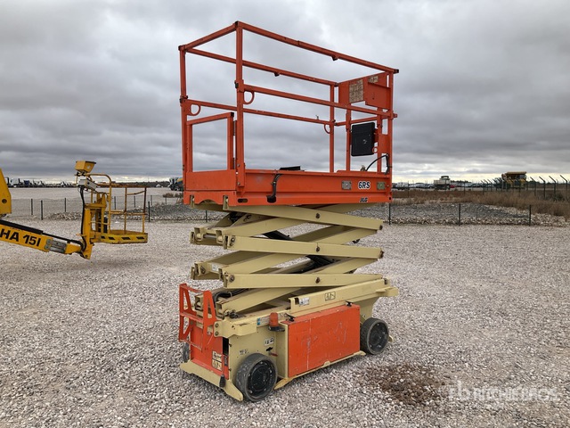 2016 JLG 6RS Electric Scissor Lift | Ritchie Bros. Auctioneers