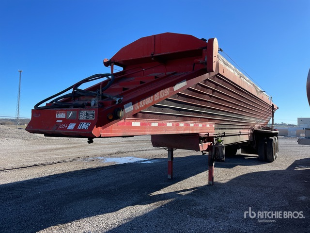 2000 Flow Boy 31 ft T/A Live Bottom Trailer | Ritchie Bros. Auctioneers