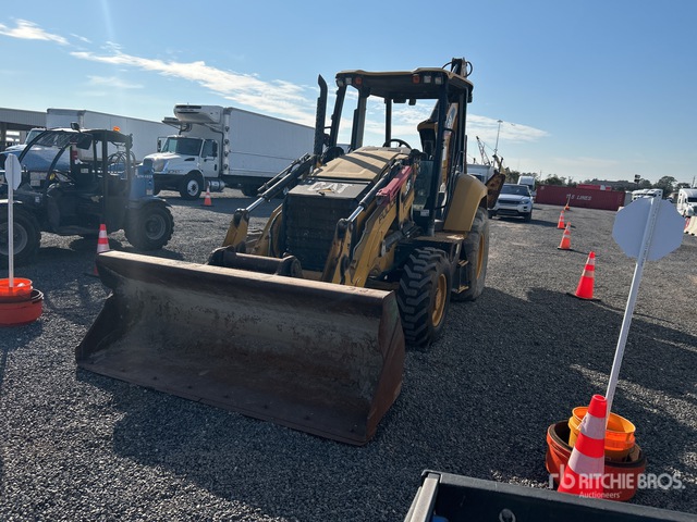 2017 Cat 420F2 IT 4x4 Backhoe Loader | Ritchie Bros. Auctioneers