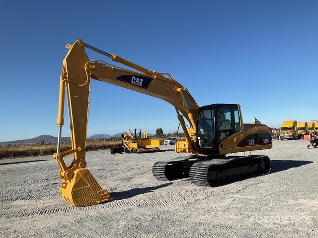2000 Cat 320C Excavadora Hidráulica / Tracked Excavator | Ritchie Bros ...