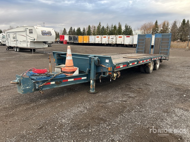 2005 BWS 27 ft T/A Tilt Deck Trailer | Ritchie Bros. Auctioneers