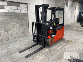 2014 Linde E18 3250 lb Electric Forklift in Pointe-Claire, Quebec ...