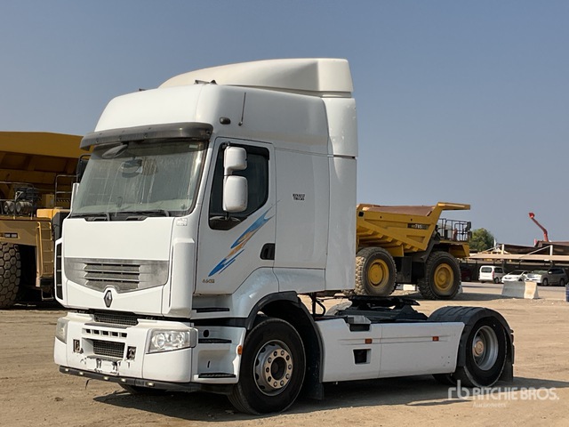 2013 Renault Premium 460DXI 4x2 S/A Sleeper Truck Tractor | Ritchie ...