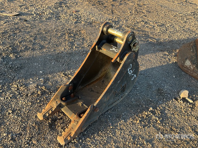 Rhinox-XP 230 mm Digging Excavator Bucket (Unused) | Ritchie Bros ...