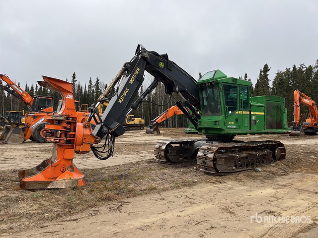 2010 John Deere 903K Track Feller Buncher | Ritchie Bros. Auctioneers