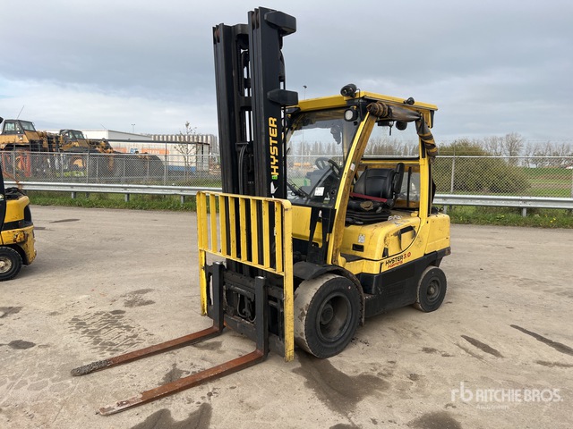 2014 Hyster H3.0FT 2450 kg Pneumatic Tire Forklift | Ritchie Bros ...