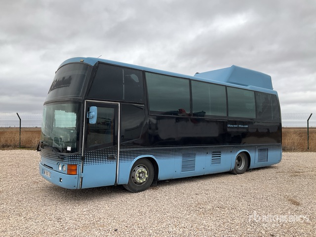 1996 Volvo B6 4x2 ES 4x2 3-Seat Office Bus | Ritchie Bros. Auctioneers