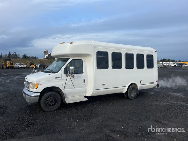 1998 Ford E350 4x2 14-Seat Bus | Ritchie Bros. Auctioneers